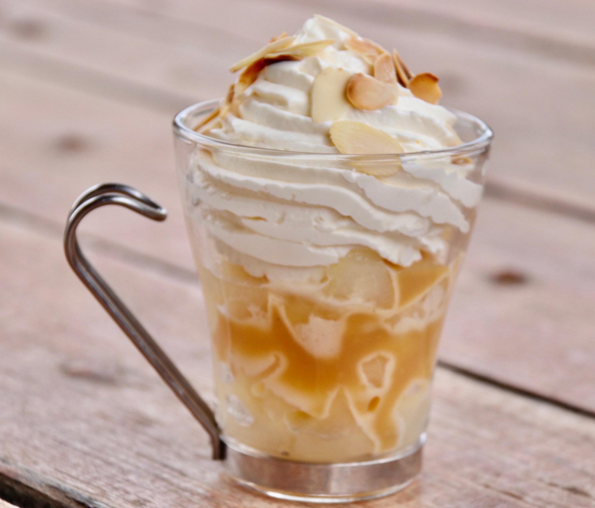Verrine poire caramel et crème au mascarpone – La fille du boulanger ...