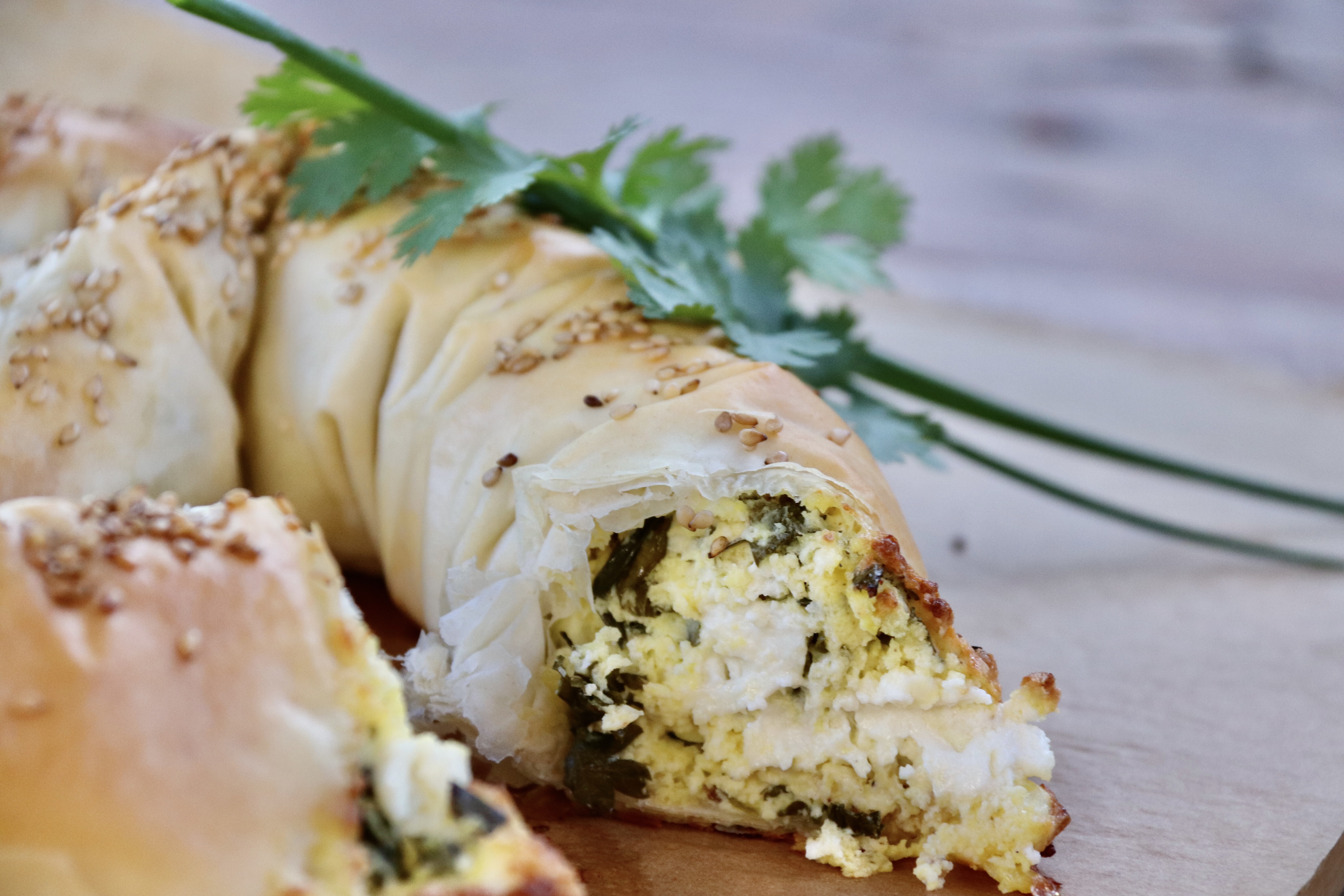 Beurek à la fêta et aux herbes du jardin – La fille du boulanger cuisine…