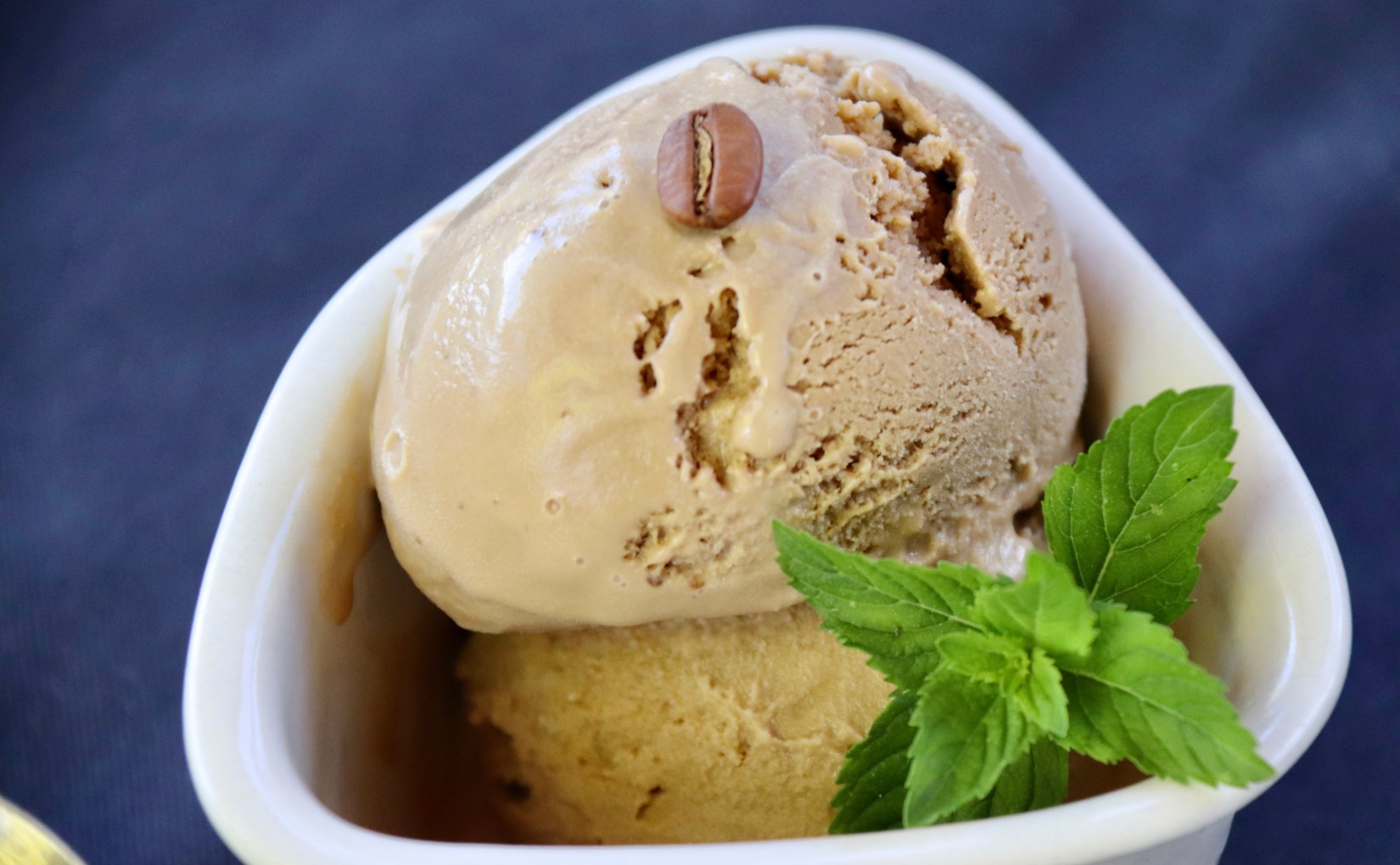 Crème glacée au café – La fille du boulanger cuisine…