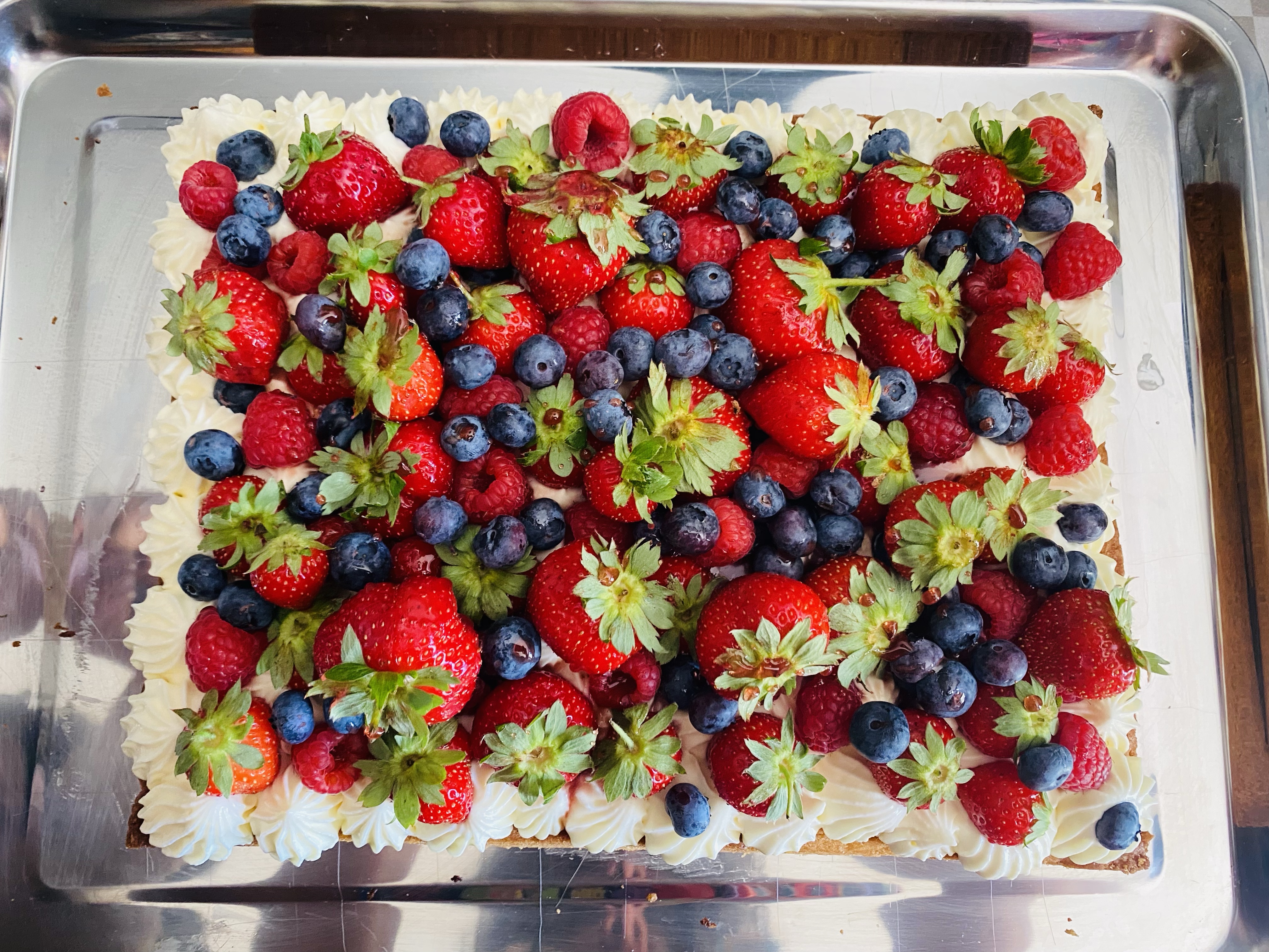 Tarte aux fruits rouges sur sablé breton – La fille du boulanger cuisine…